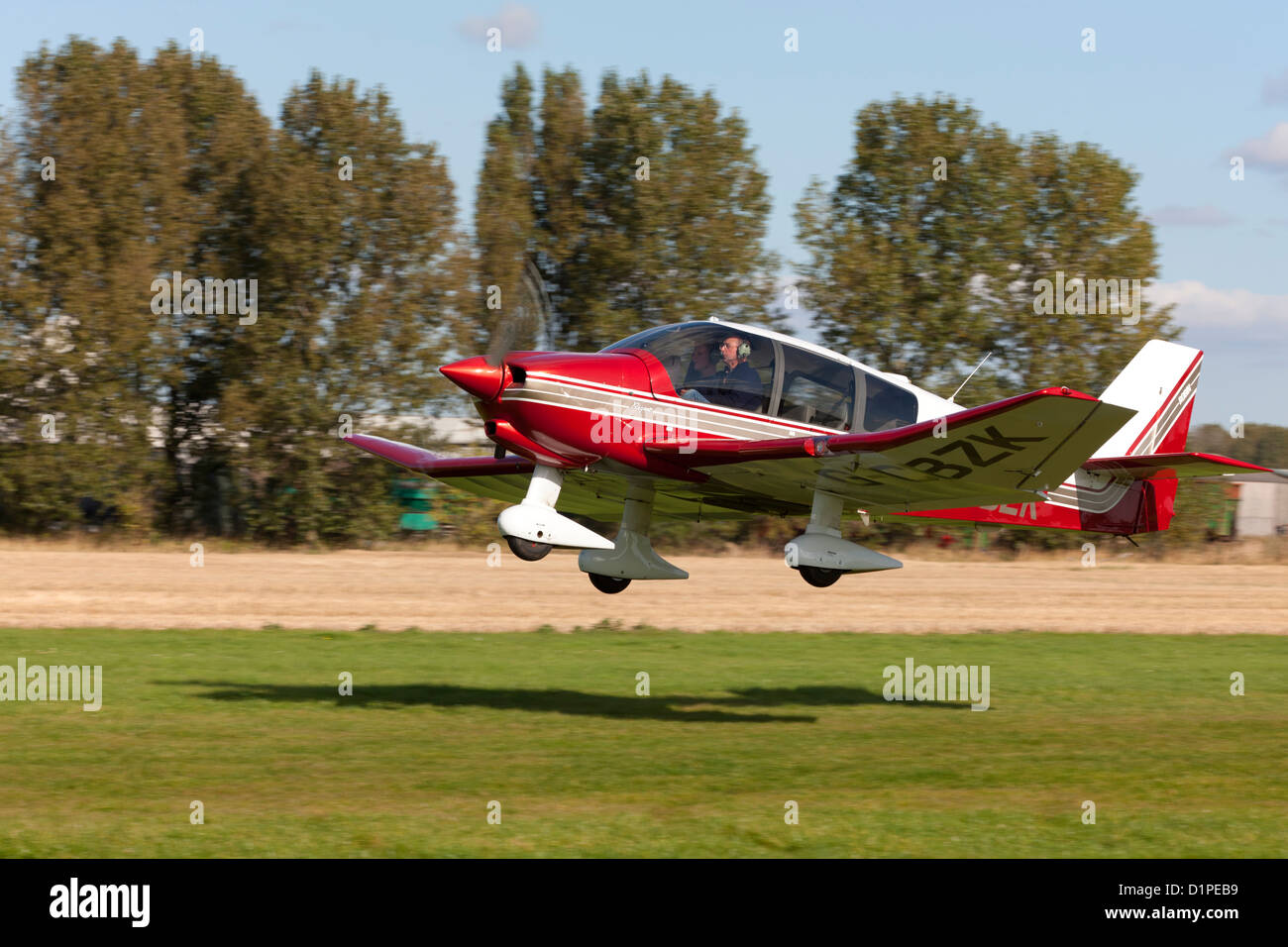 Robin aircraft taking off hi-res stock photography and images - Alamy