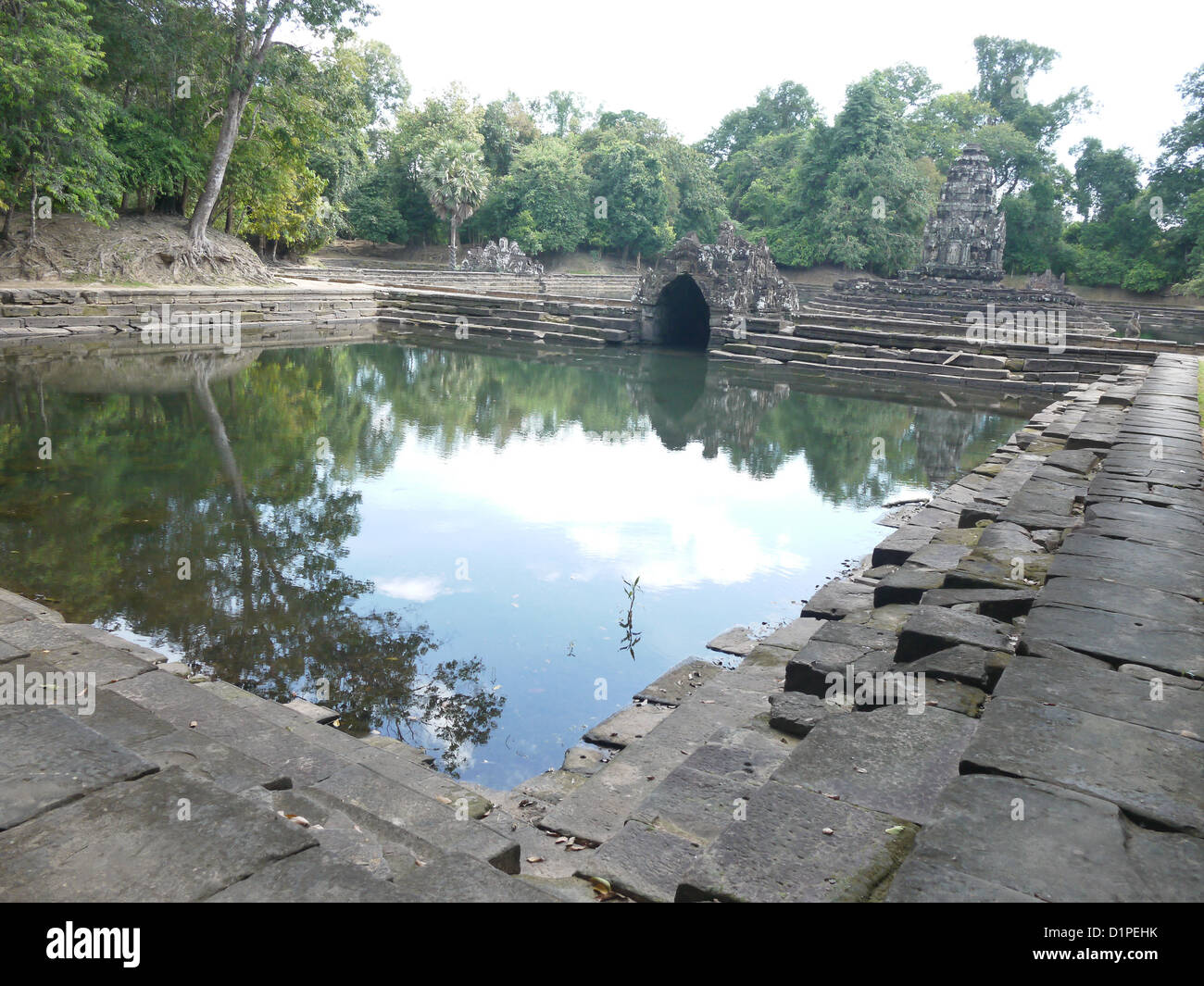 Neak poan hi-res stock photography and images - Alamy