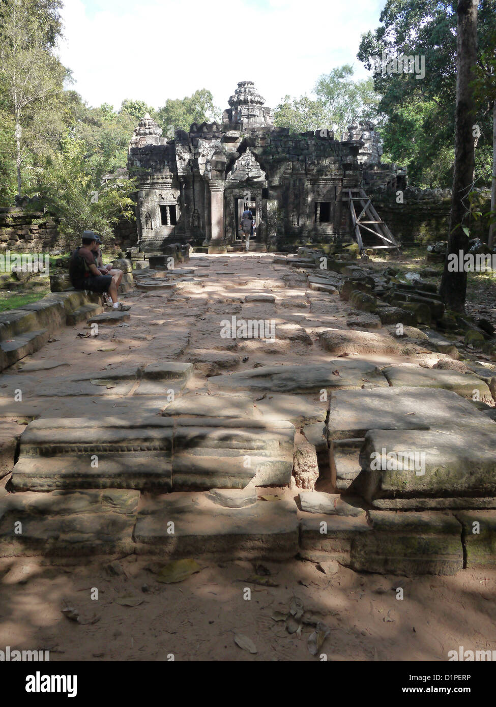 rock pathway entrance temple Stock Photo - Alamy