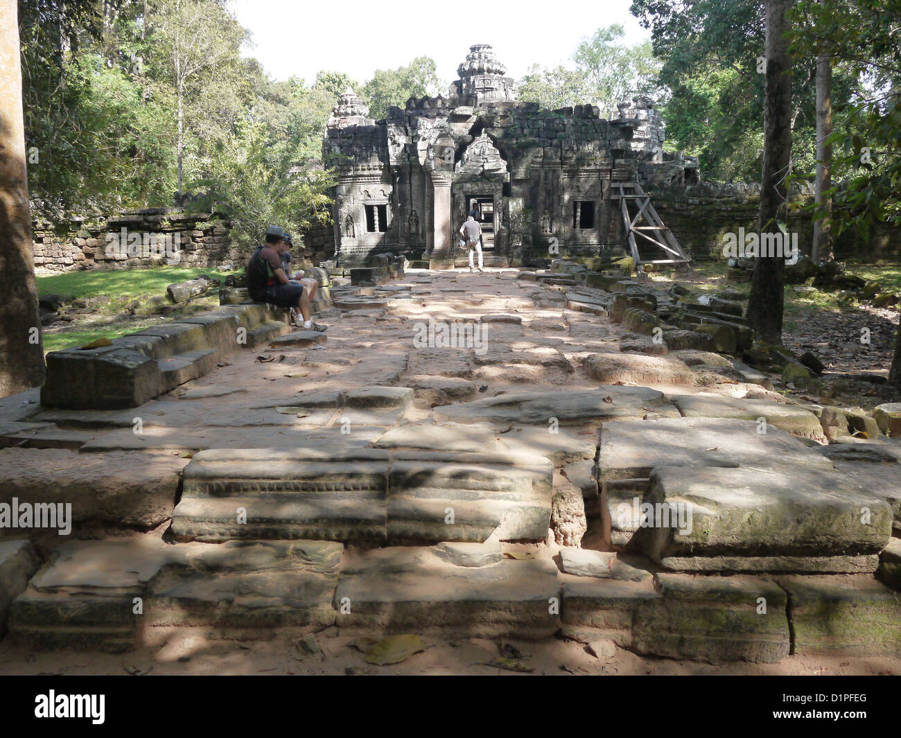 stone walkway temple Stock Photo - Alamy