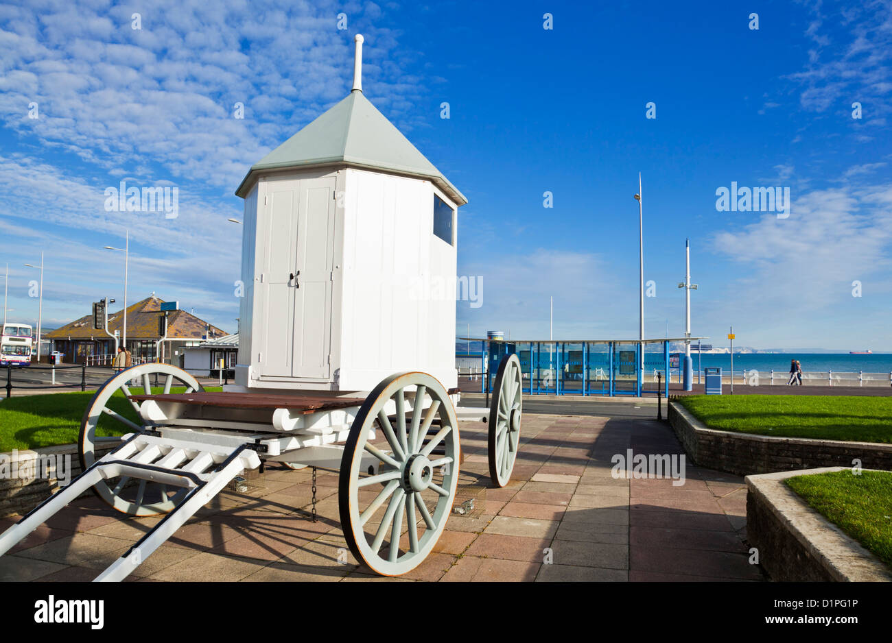 Replica of George III's Weymouth bathing machine refurbished on the ...