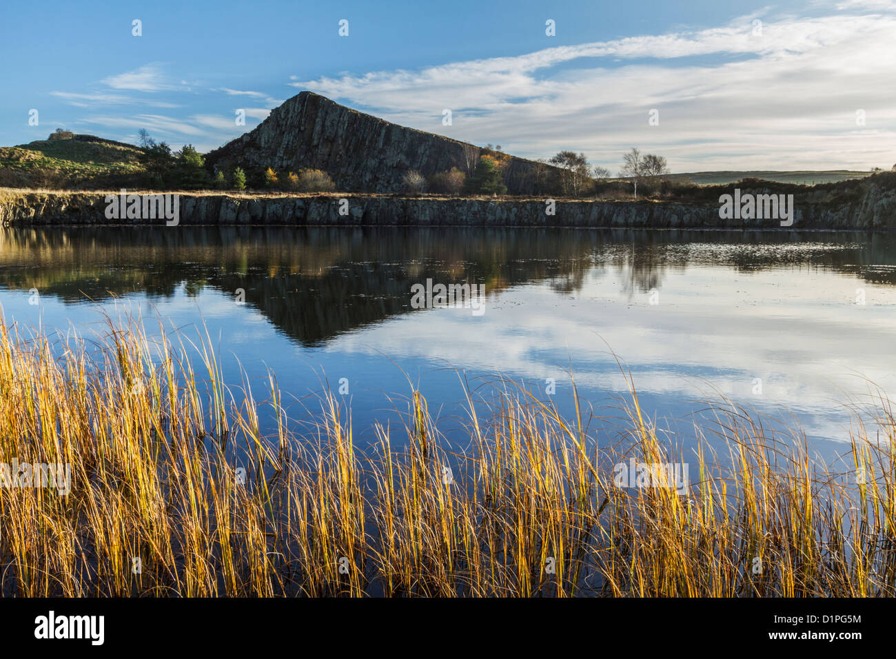 Cawfields Crag on an autumn morning, Hadrian's Wall Country ...