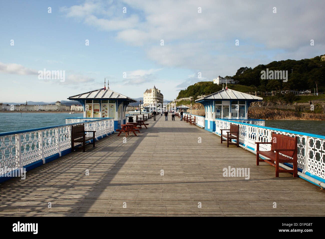 Llandudno pier hi-res stock photography and images - Alamy