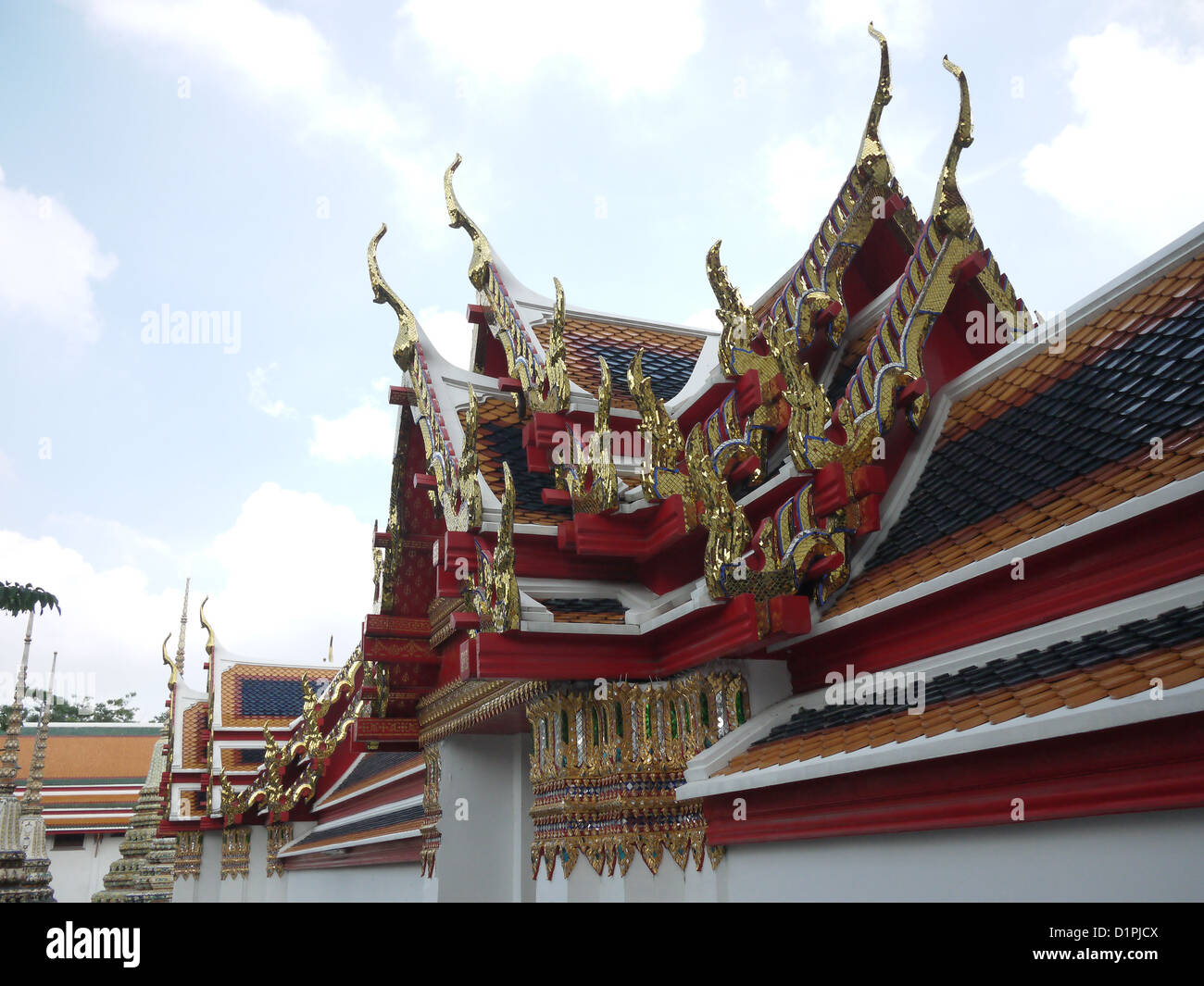 Thailand temple roof gable Stock Photo - Alamy