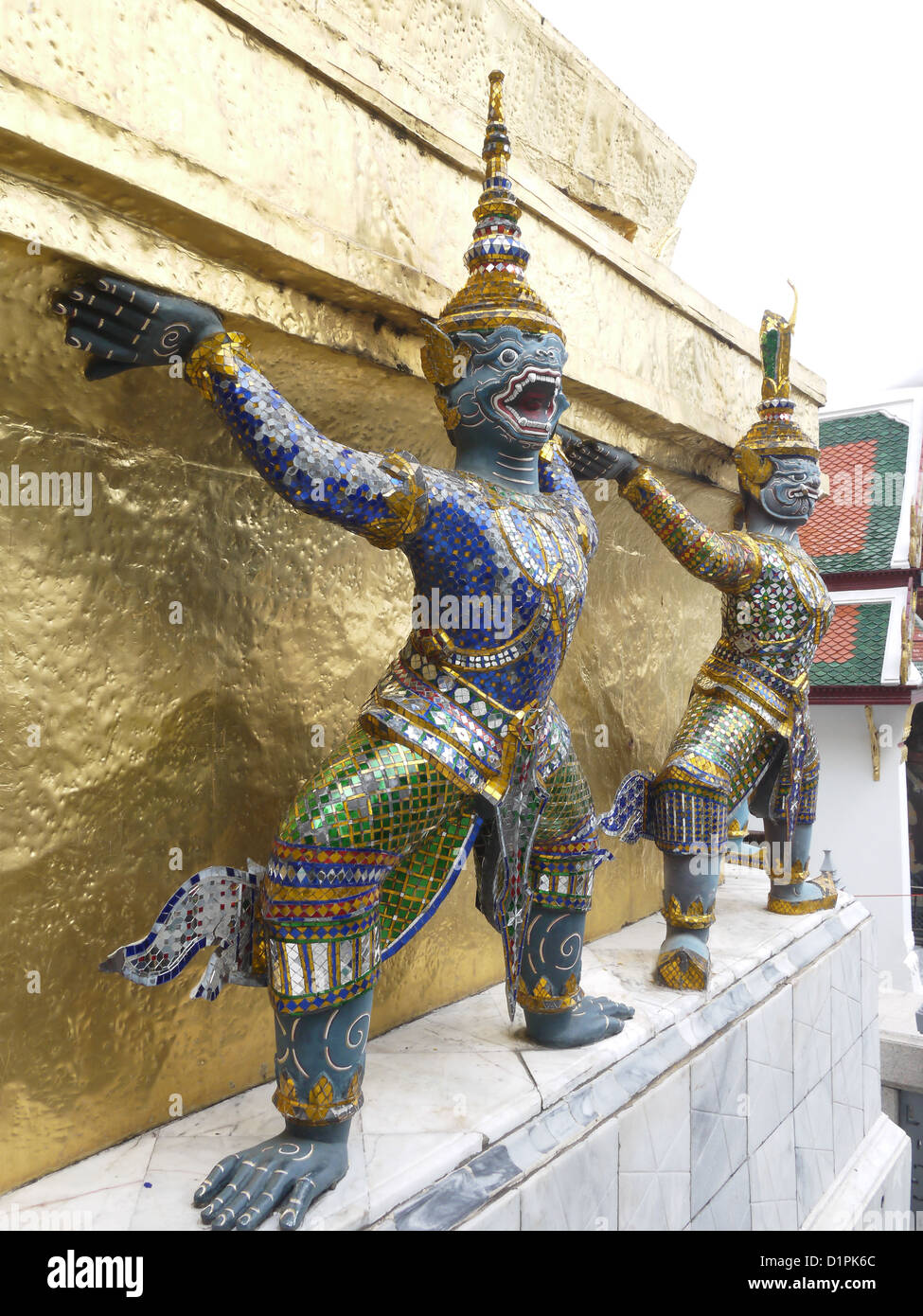monkey statue grand palace Stock Photo - Alamy