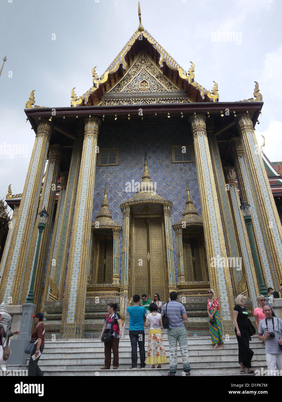 Temple visitors hi-res stock photography and images - Alamy