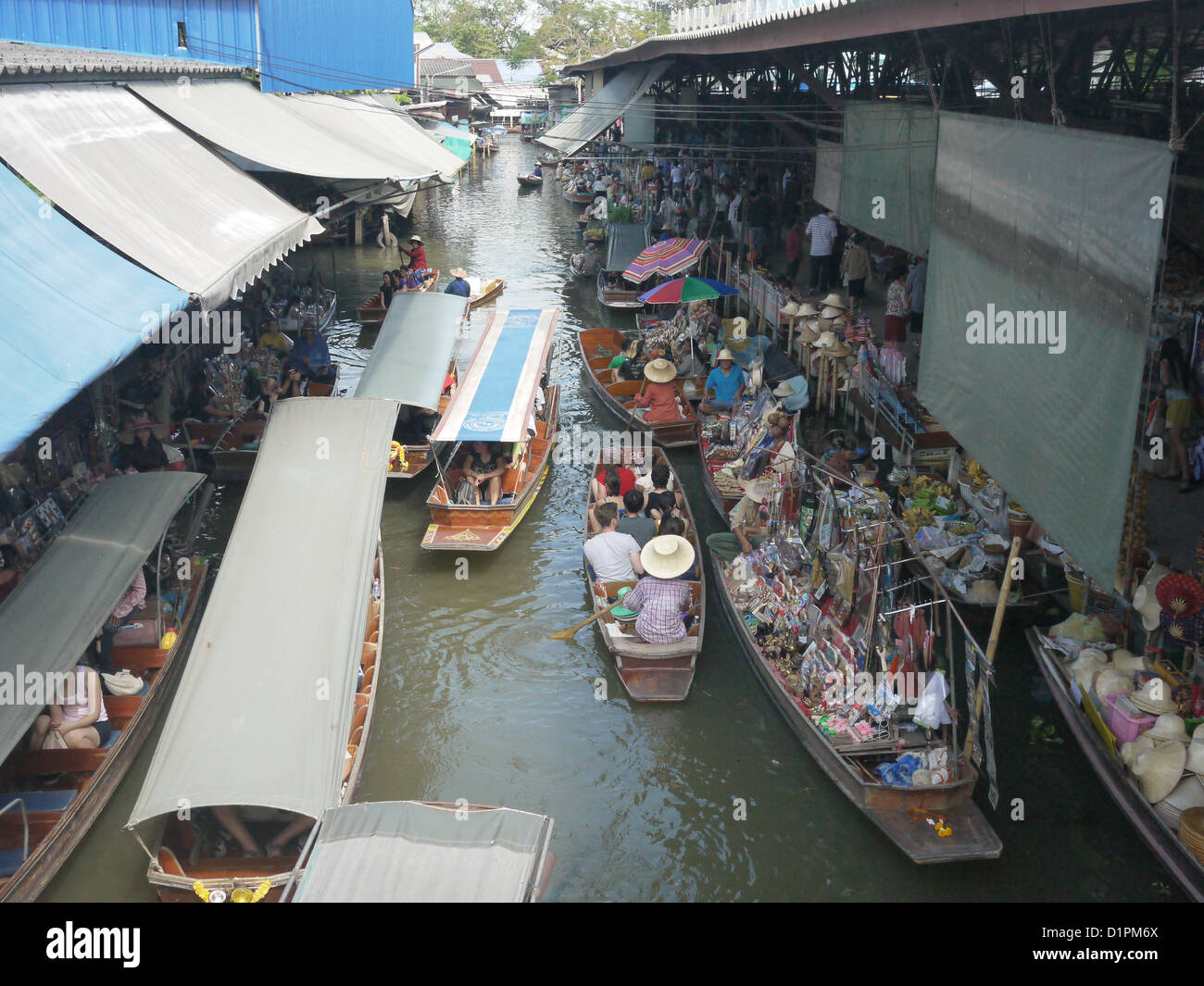 Thailand water market Stock Photo - Alamy