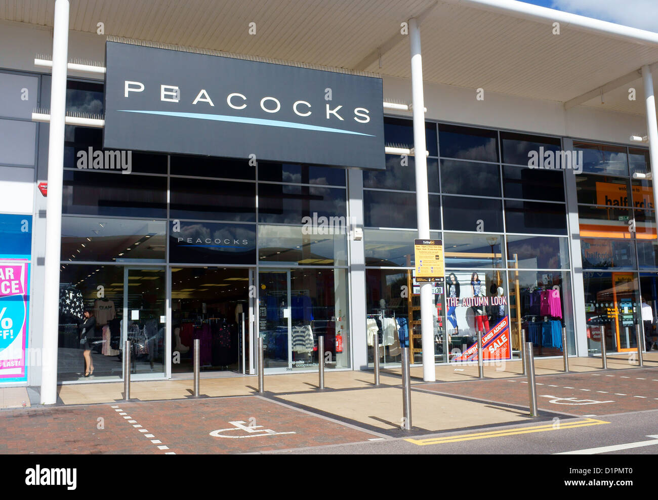 Peacocks shop store Solent Retail Park, Havant, Hants, UK Stock Photo ...