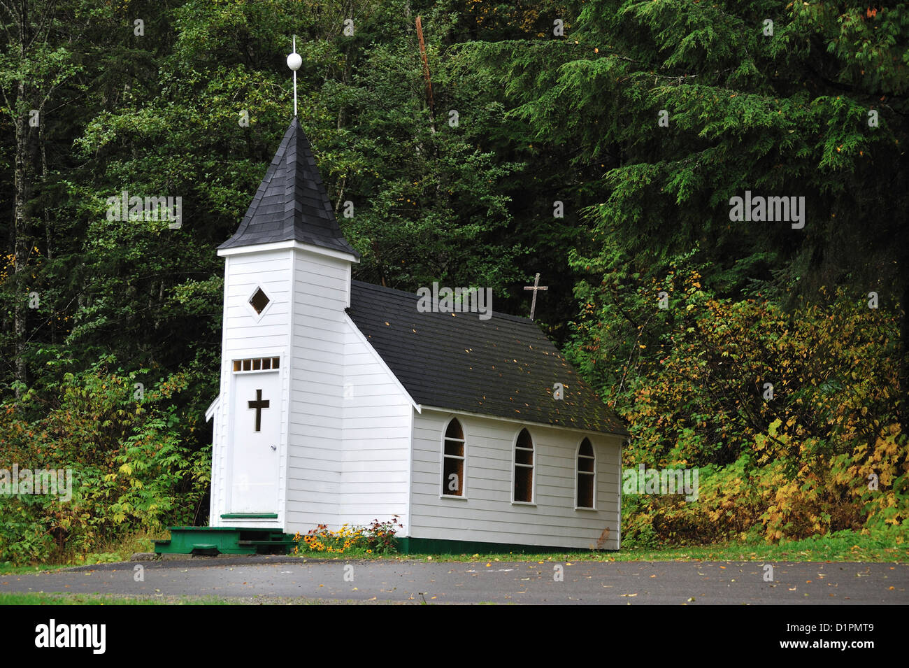 One of the smallest churches on Earth - Pioneer Chapel, Usk, British ...