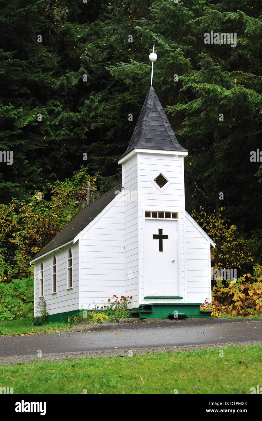 One of the smallest churches on Earth - Pioneer Chapel, Usk, British ...