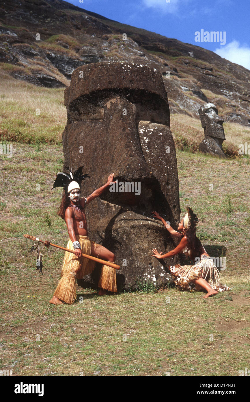 Rapanui people moai rano raraku hi-res stock photography and images - Alamy