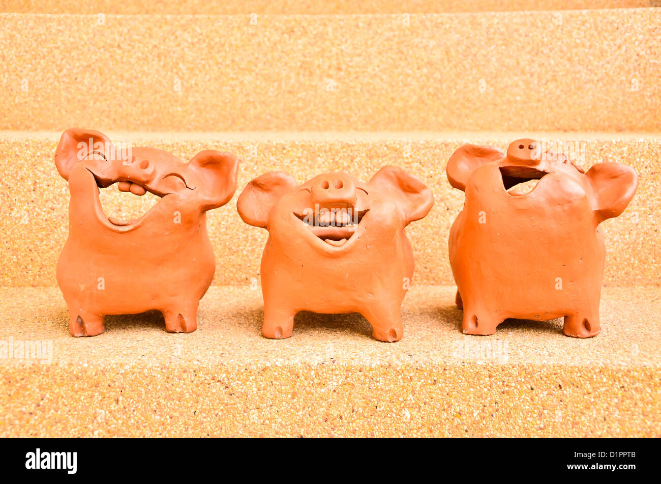 Cartoon statues hi-res stock photography and images - Alamy