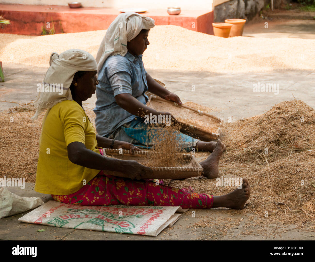 Chaff hi-res stock photography and images - Alamy