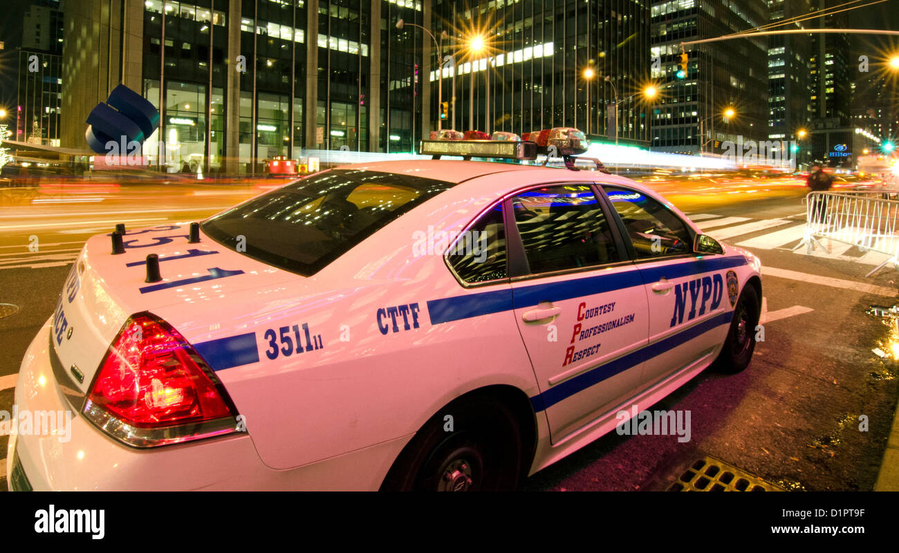 Nypd police car hi-res stock photography and images - Alamy