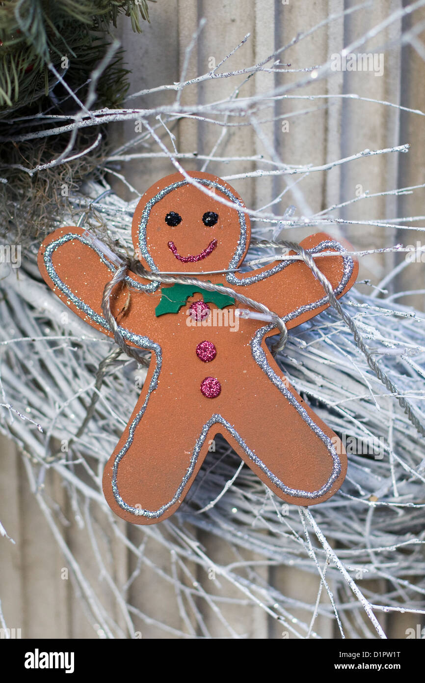 The gingerbread man story hi-res stock photography and images - Alamy