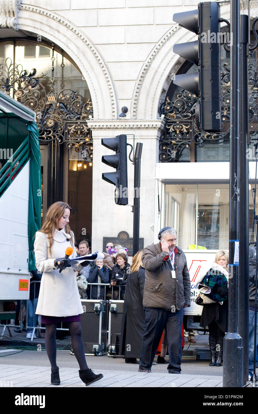 Lisa Vickery, News presenter Stock Photo - Alamy