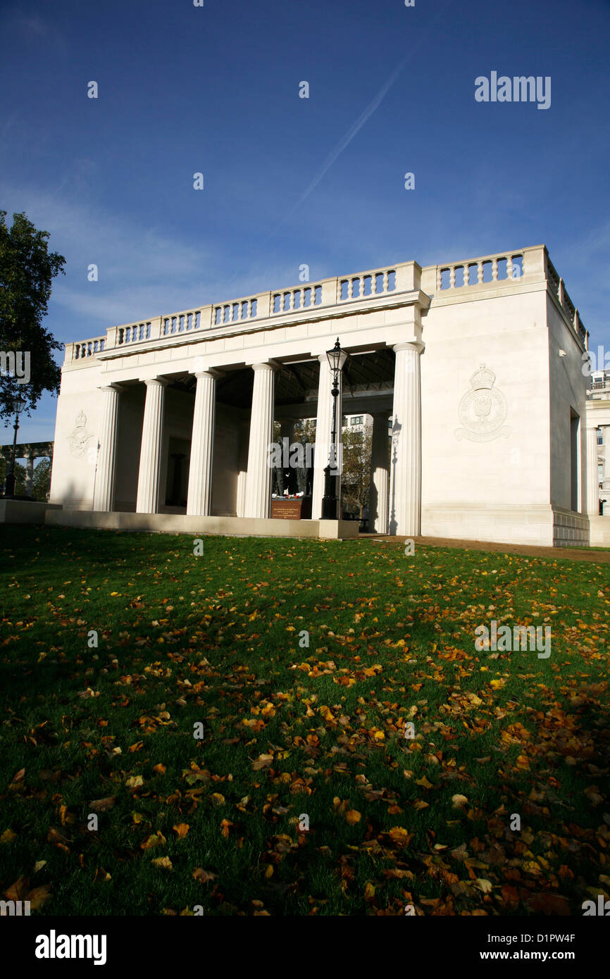 Raf memorial london hi-res stock photography and images - Alamy