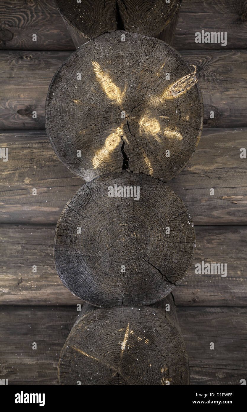 Timber round house hi-res stock photography and images - Alamy