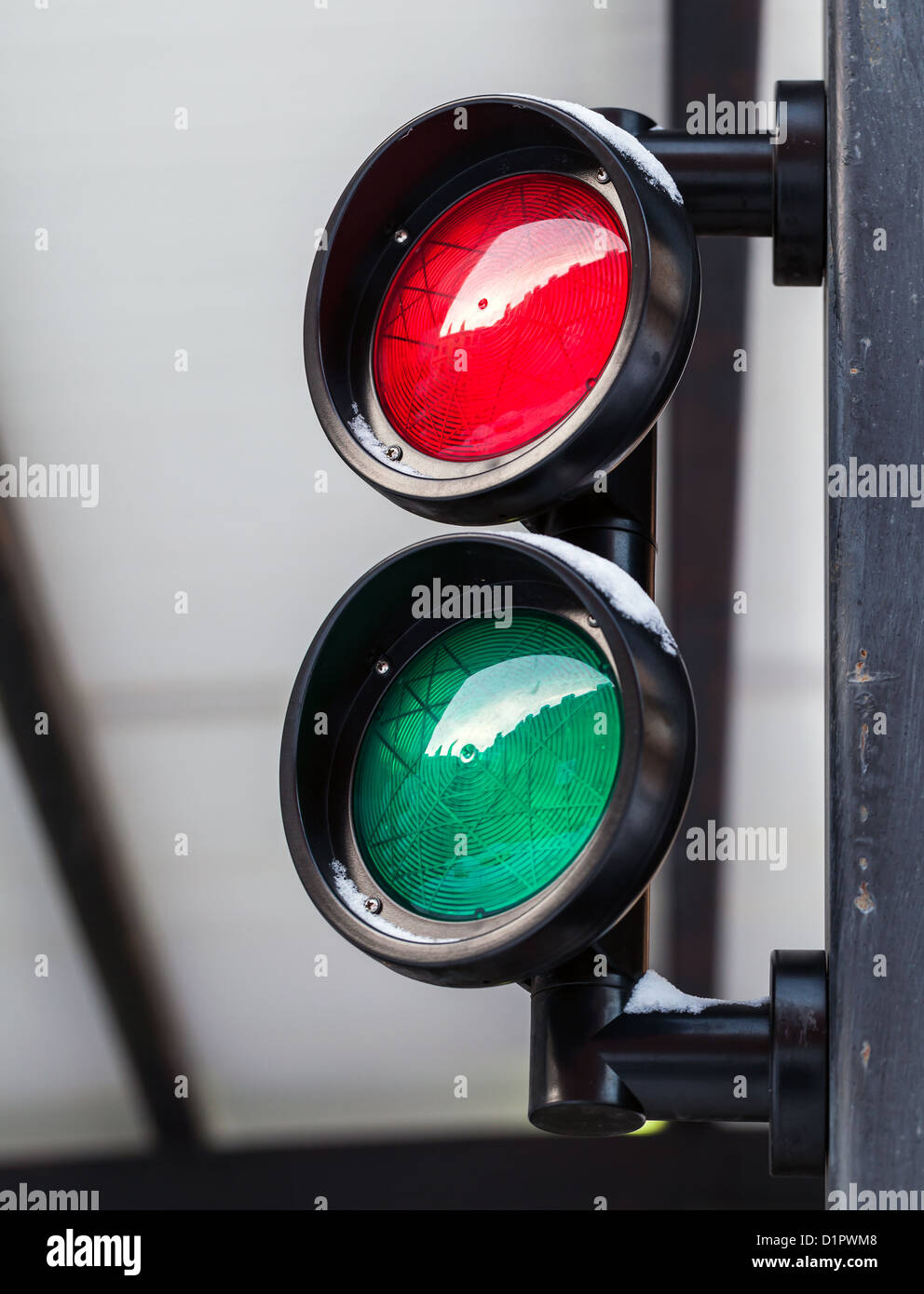 Red and green small round traffic light Stock Photo - Alamy