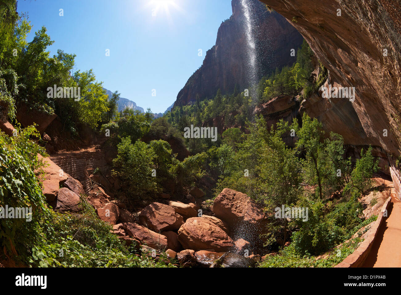 Lower emerald pool trail hi-res stock photography and images - Alamy