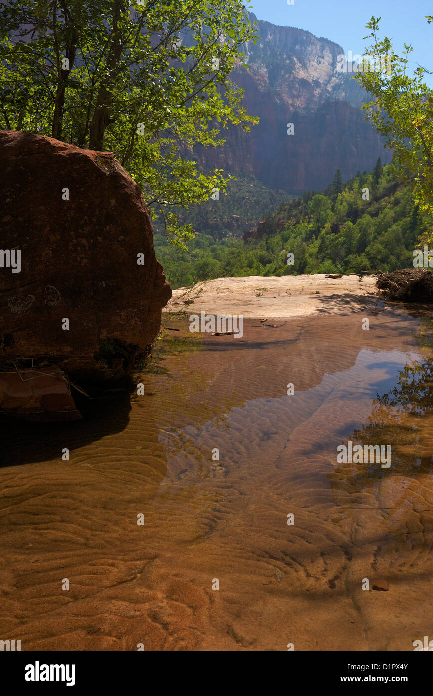 Emerald pool trail zion np hi-res stock photography and images - Alamy