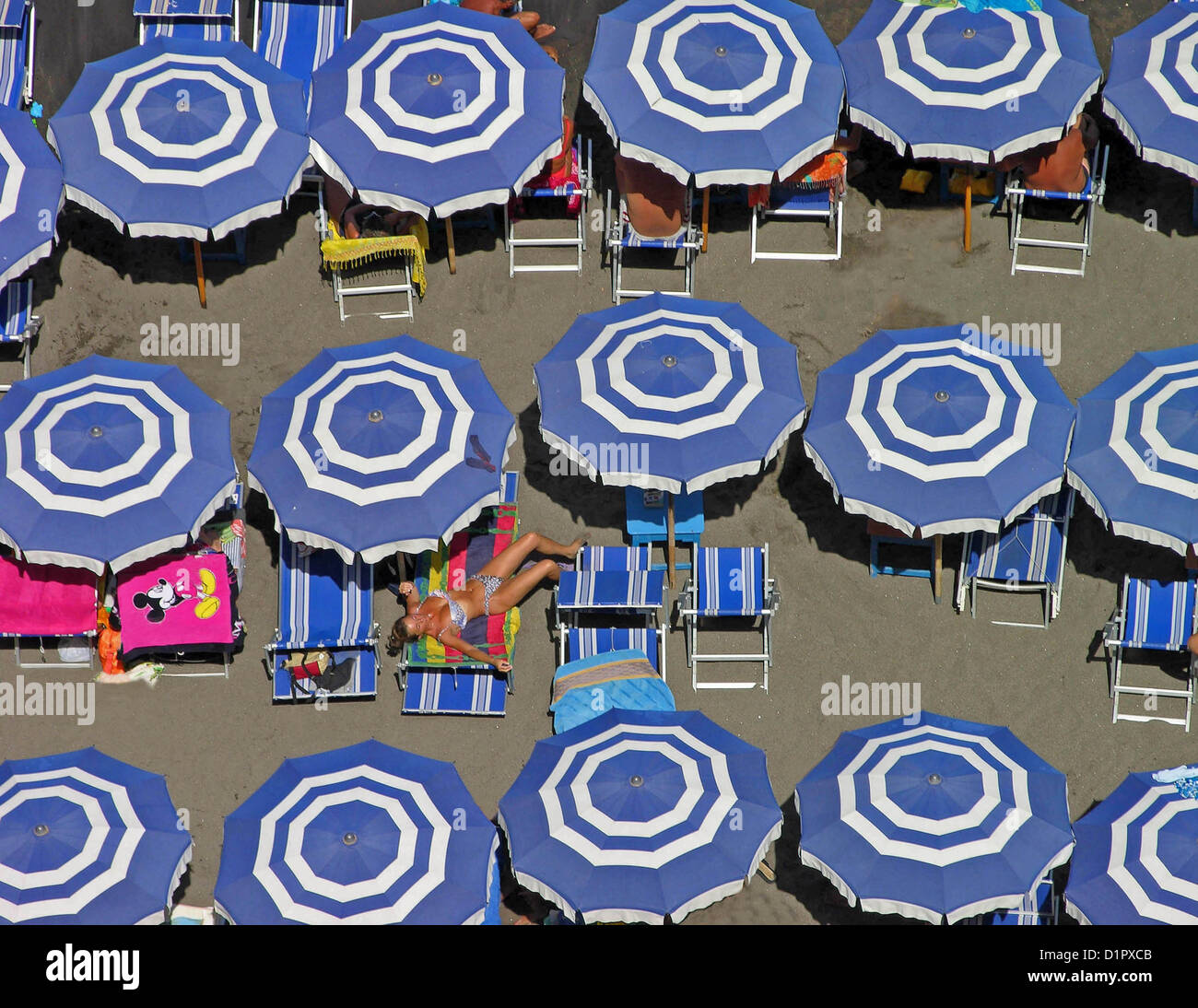 Sunbather in bikini hi-res stock photography and images - Alamy