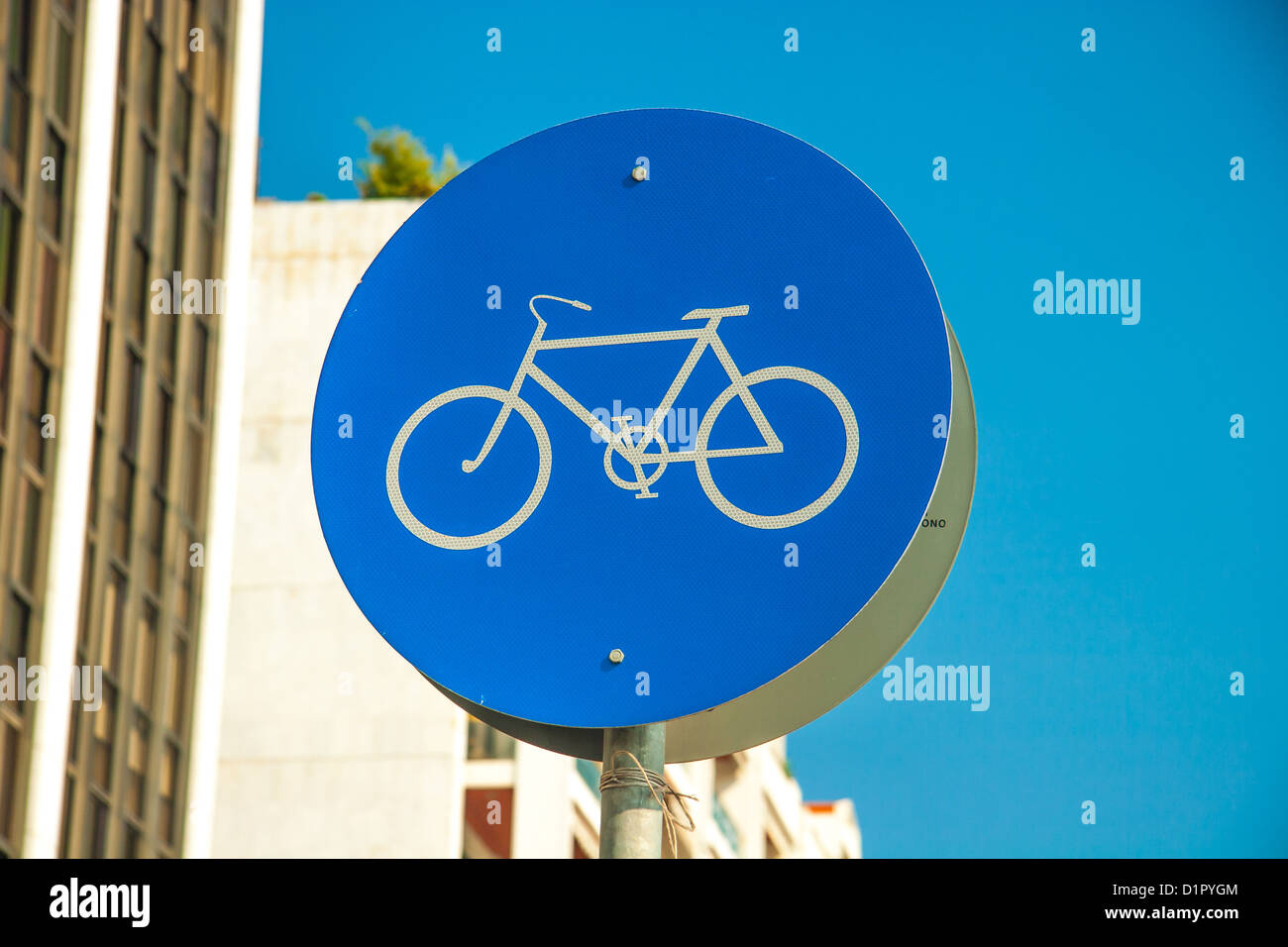Round sign board hi-res stock photography and images - Alamy