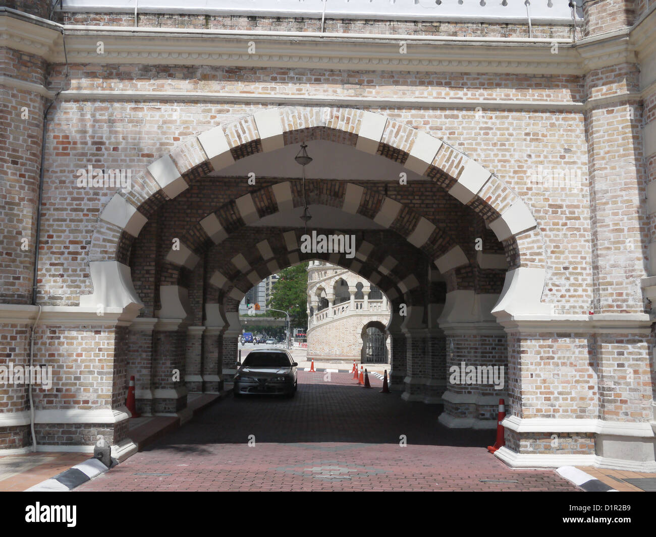 Islamic arc hi-res stock photography and images - Alamy