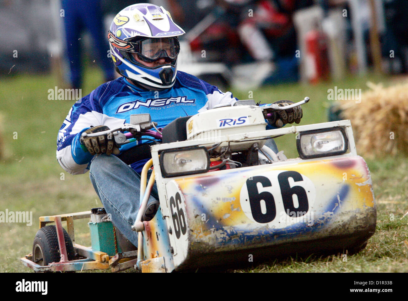 24-hour-lawn-mower-race-practice-session-brinsbury-agricultural