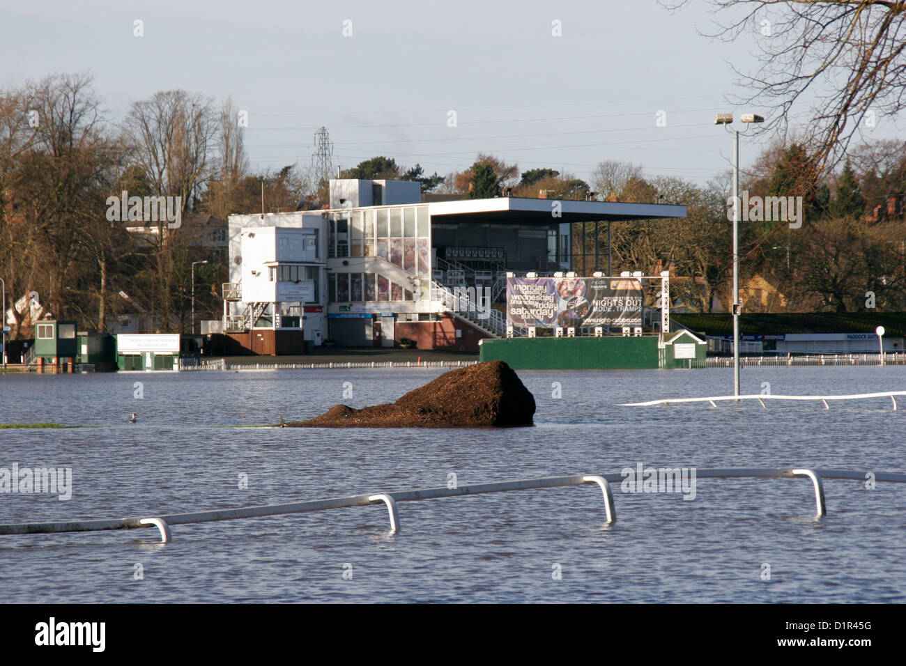 Flooded worcester racecourse hi-res stock photography and images - Alamy