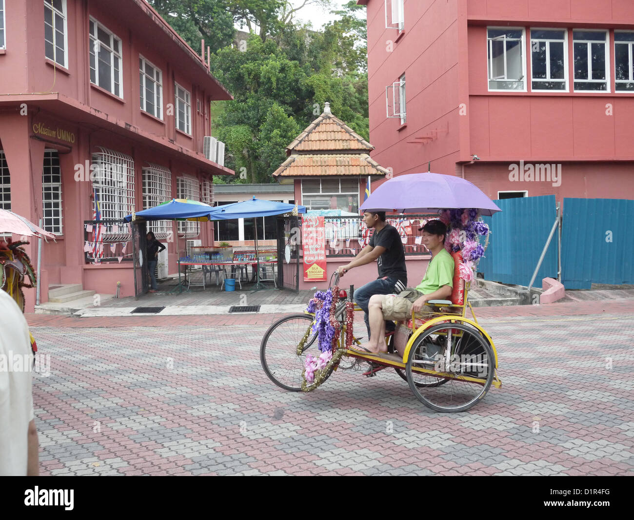 Tourist trishaw hi-res stock photography and images - Alamy