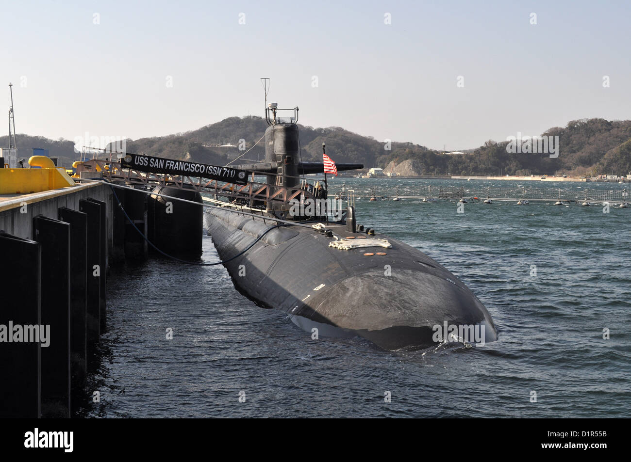 The Los Angeles-class attack submarine USS San Francisco (SSN 711) is ...