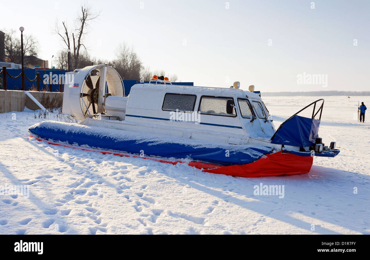 Hovercraft on snow hi-res stock photography and images - Alamy