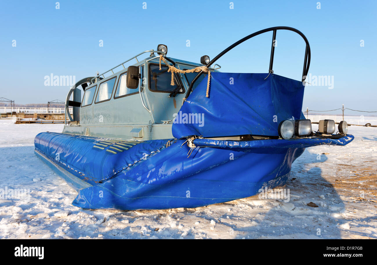 Hovercraft on snow hi-res stock photography and images - Alamy