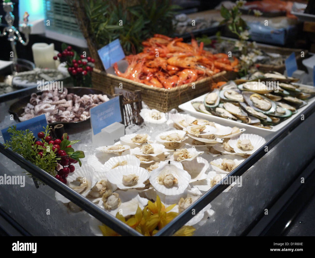 Seafood buffet restaurant Stock Photo - Alamy
