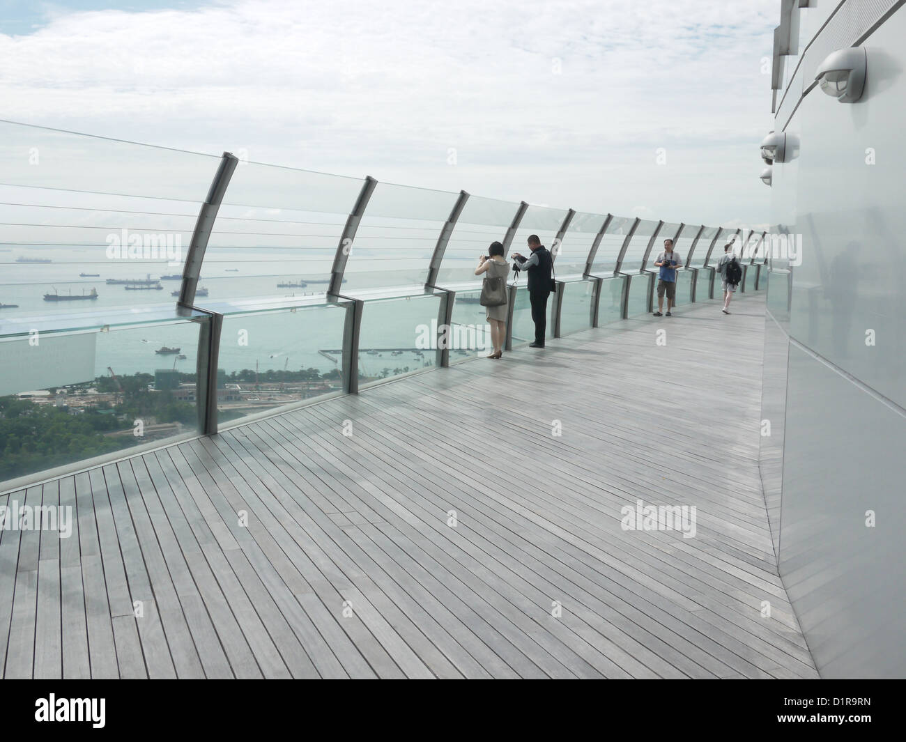 rooftop observation deck Marina bay hotel Stock Photo - Alamy