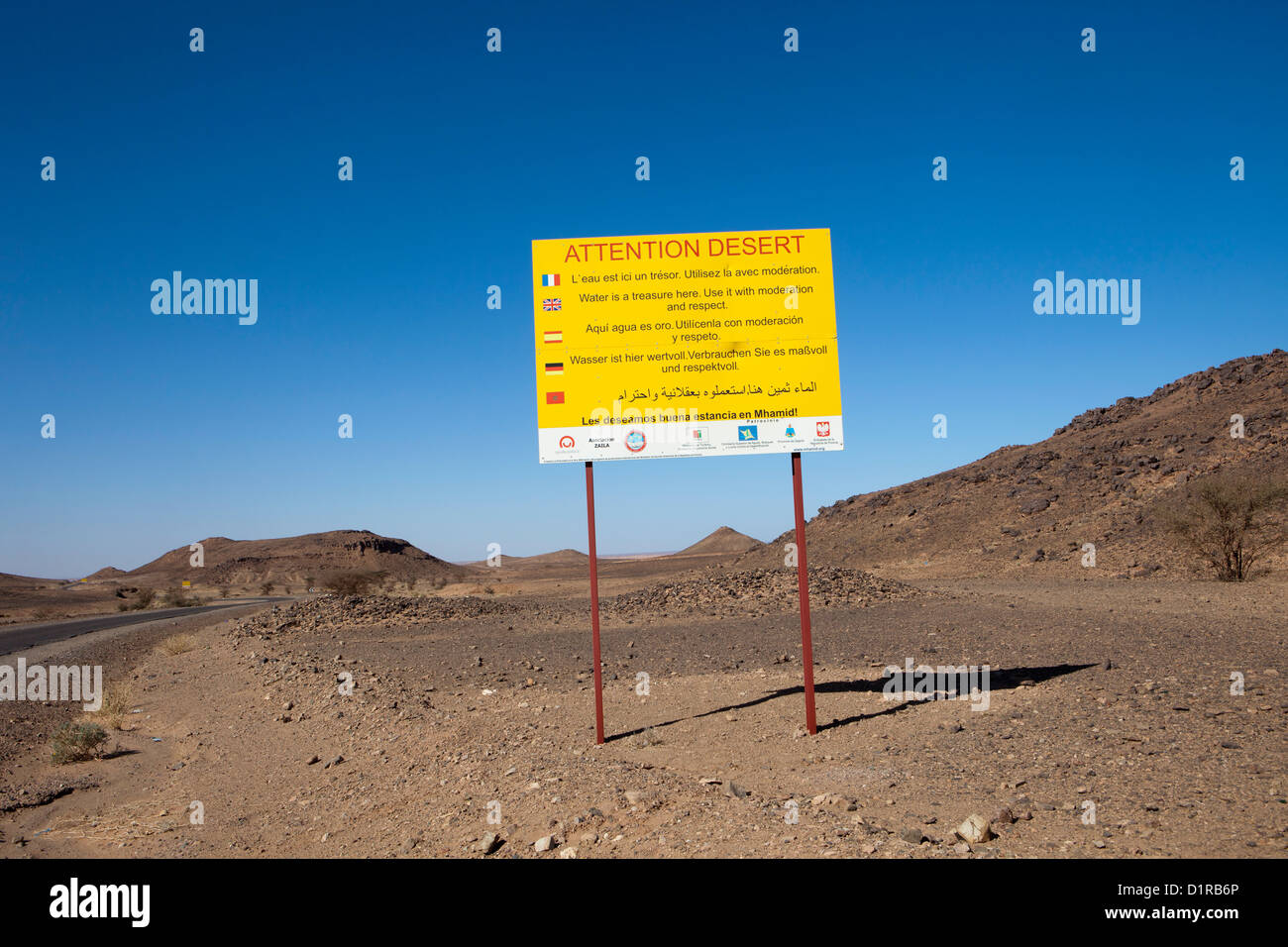 Desert warning sign hi-res stock photography and images - Alamy