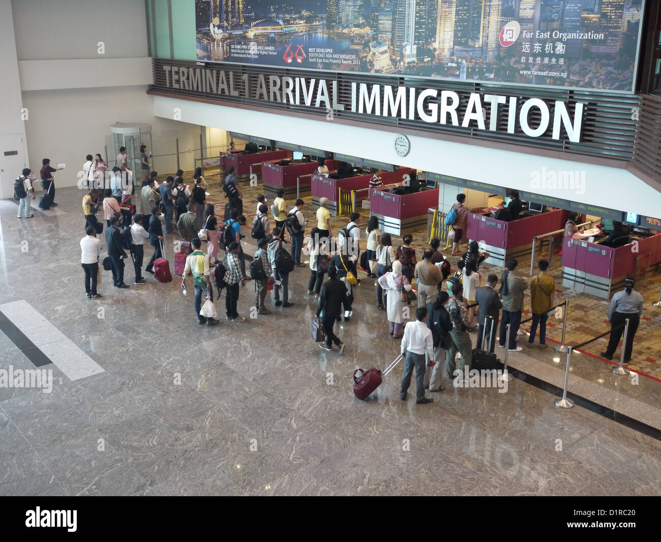 Airport immigration hi-res stock photography and images - Alamy