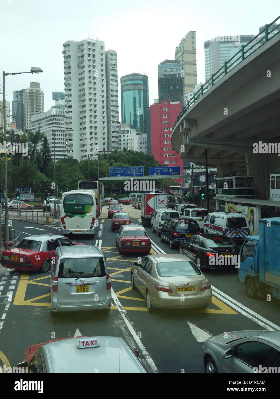 congested road traffic Stock Photo - Alamy