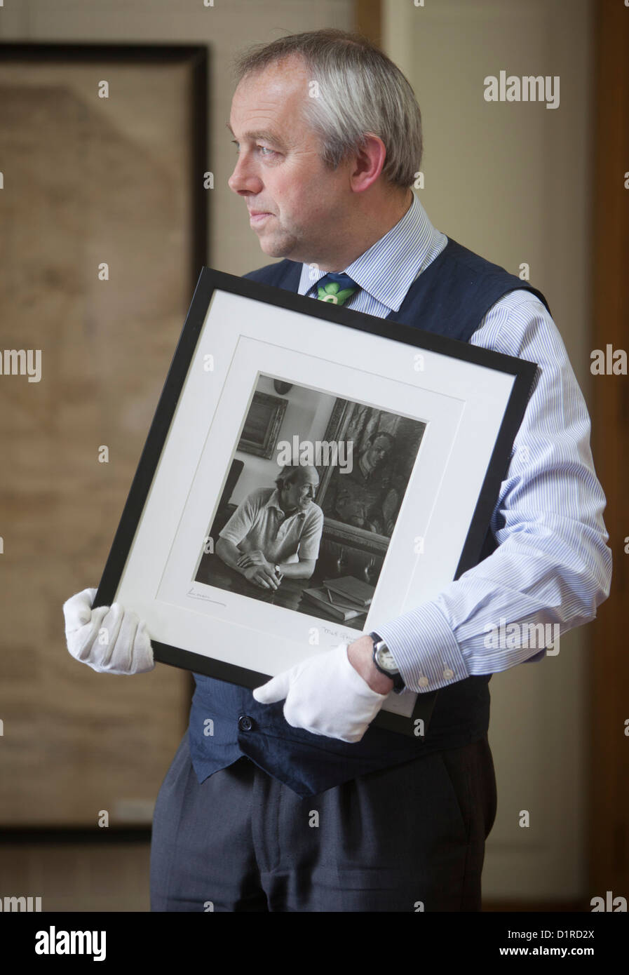 Roald Dahl Portrait Stock Photos & Roald Dahl Portrait Stock Images - Alamy