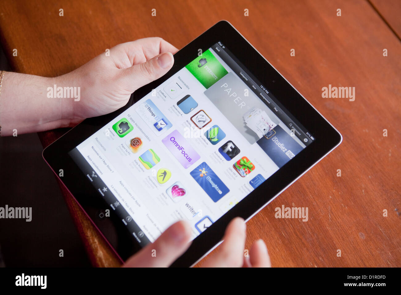 Apps store hi-res stock photography and images - Alamy