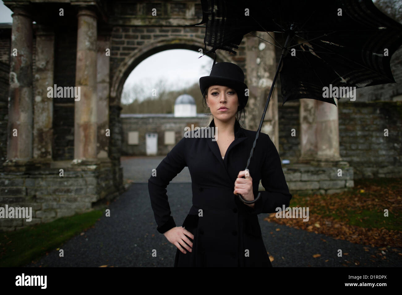 Snob woman hi-res stock photography and images - Alamy