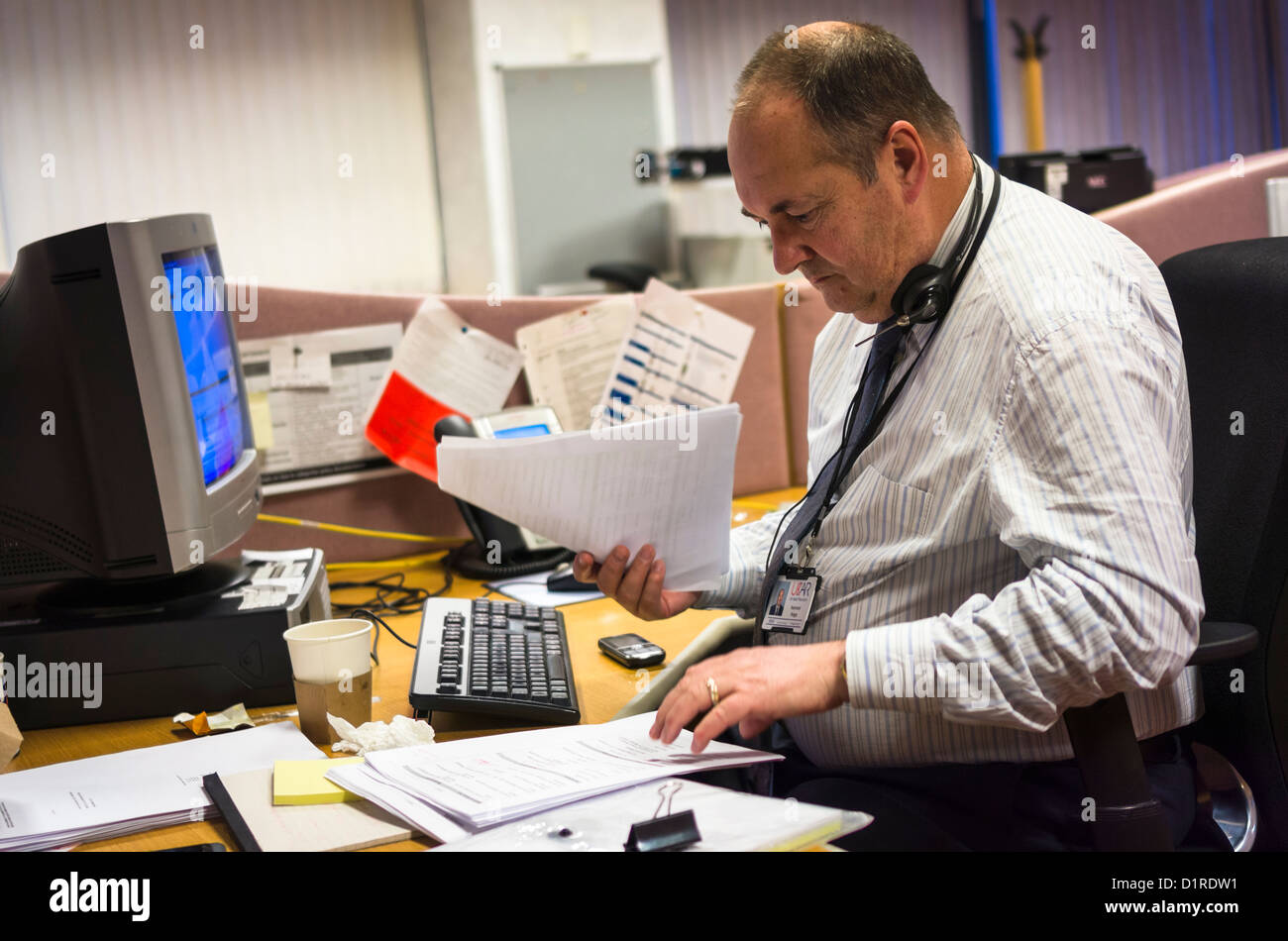 Depressing office desk hi-res stock photography and images - Alamy