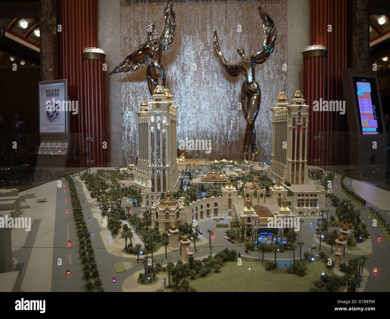 scaled model luxury hotel Stock Photo - Alamy