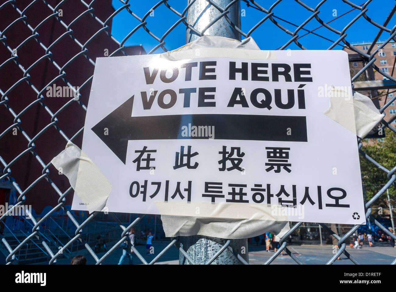 Voting sign languages hi-res stock photography and images - Alamy