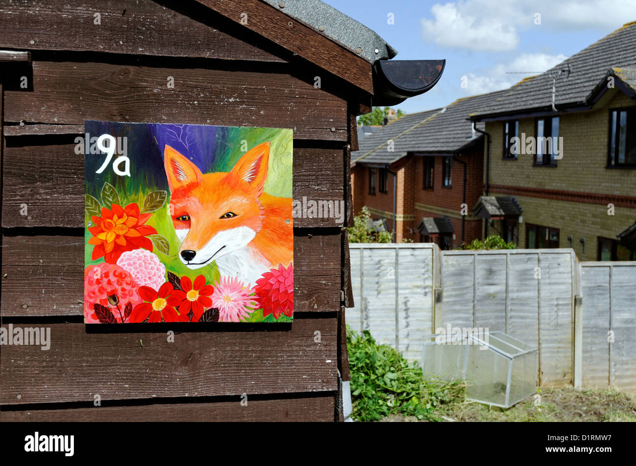 Urban fox sign uk hi-res stock photography and images - Alamy