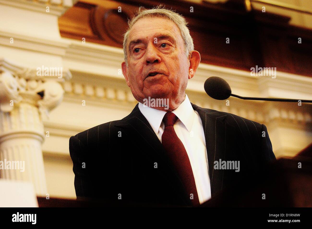 Cbs news anchors hi-res stock photography and images - Alamy