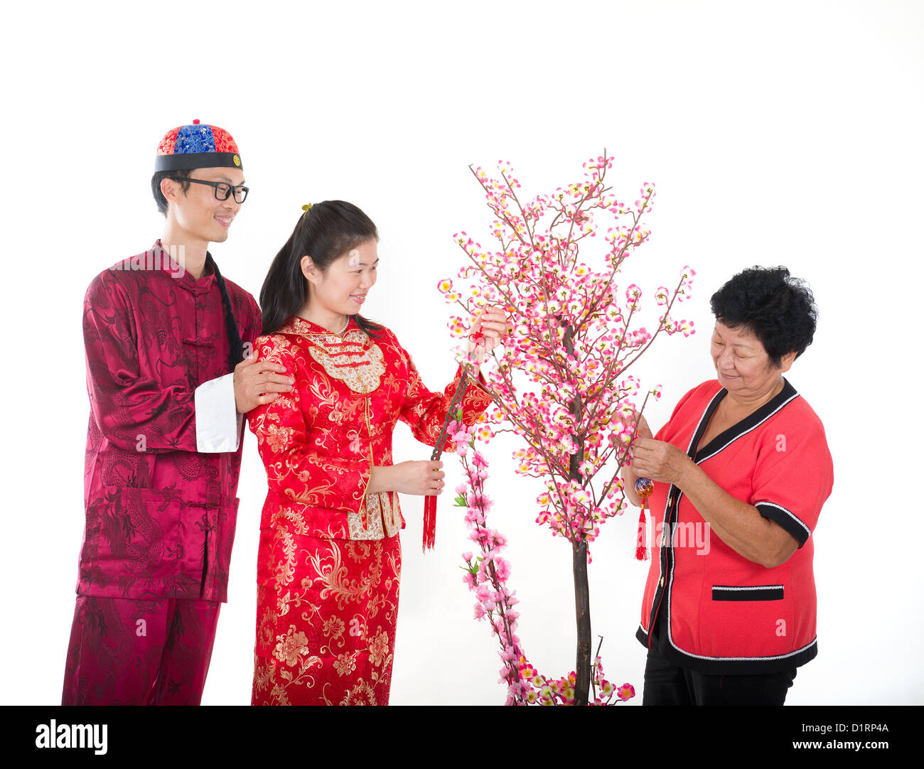 Chinese new year family hi-res stock photography and images - Alamy