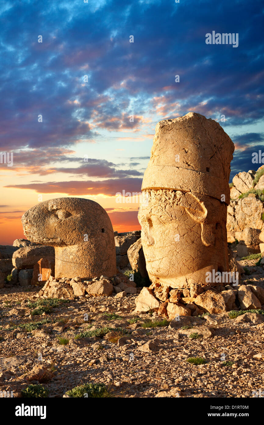 Pictures & Images of the statues of around the tomb of Commagene King ...