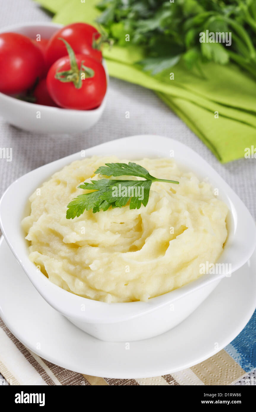 Mashed tomatoes hi-res stock photography and images - Alamy